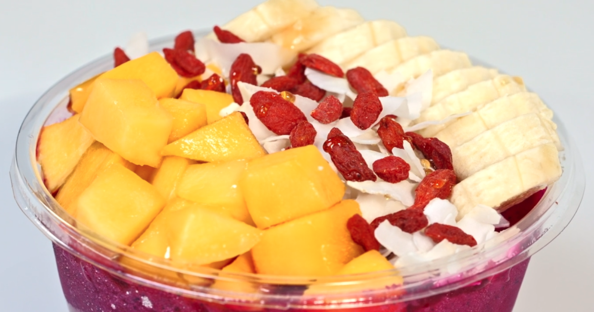 6 Nutritious Smoothie Bowls to Try in April 2023 | Smoothie King